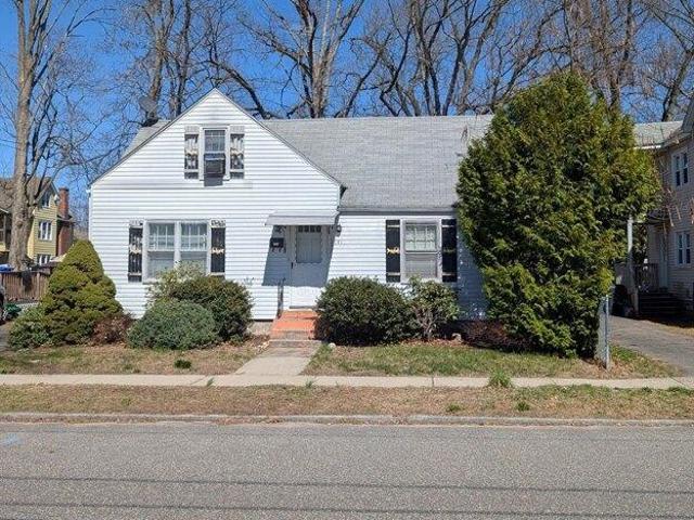 3 bedroom, Springfield MA 01108 LS102594822
