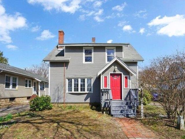 3 bedroom, Springfield MA 01109 104570756