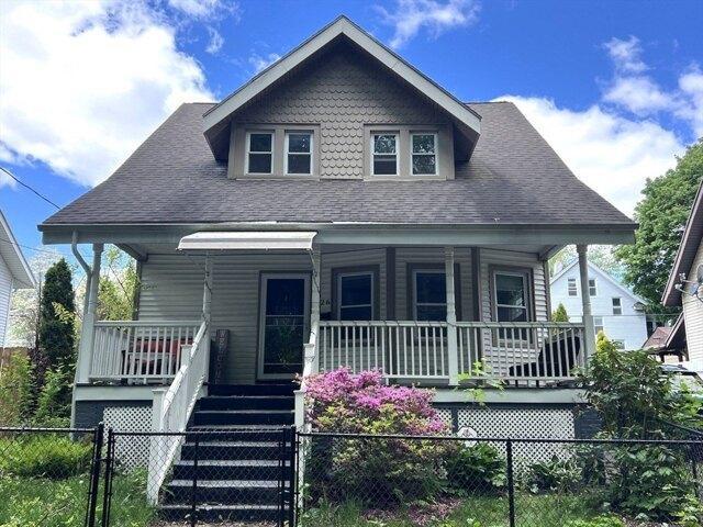 3 bedroom, Springfield MA 01109 104687033
