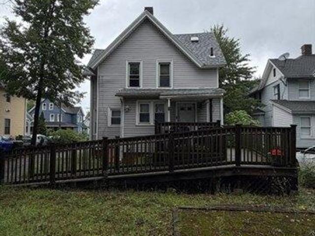 3 bedroom, Springfield MA 01109 104832952