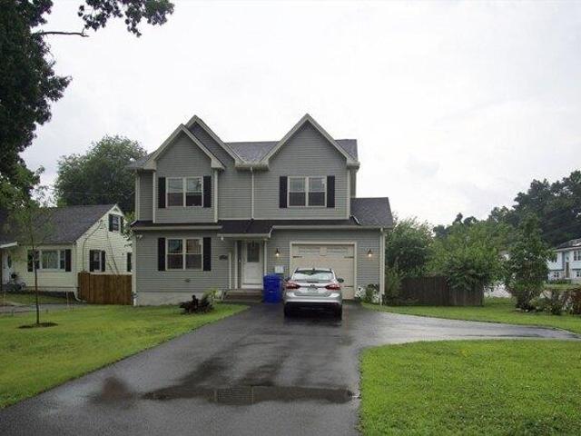 3 bedroom, Springfield MA 01109 105041620