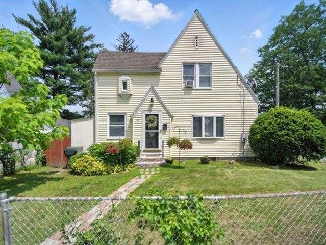 3 bedroom, Springfield MA 01109 102446504