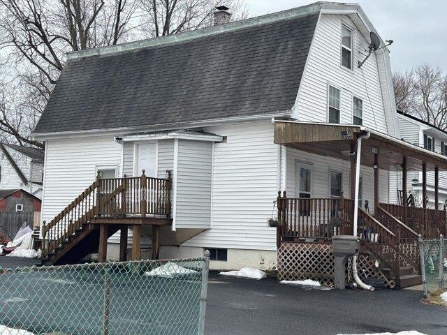 3 bedroom, Springfield MA 01109 102593788