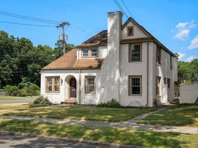 3 bedroom, Springfield MA 01118 104511764
