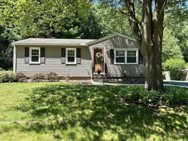 3 bedroom, Springfield MA 01118 104853222