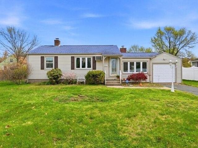 3 bedroom, Springfield MA 01118 102090118