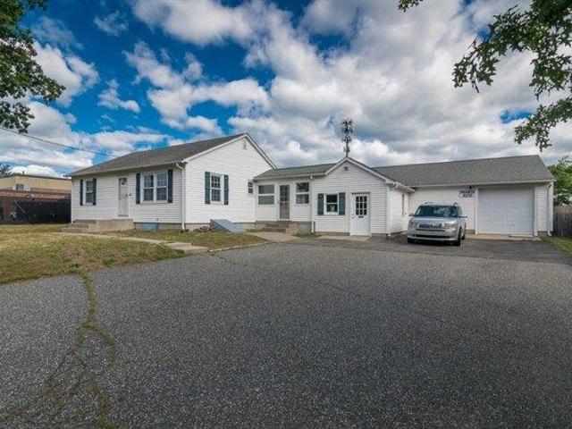 3 bedroom, Springfield MA 01129 104650577