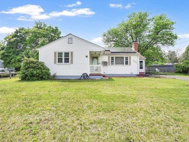 3 bedroom, Springfield MA 01129 104851451