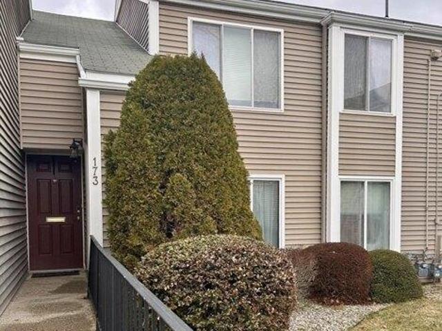 3 bedroom, Springfield MA 01129 LS102347168