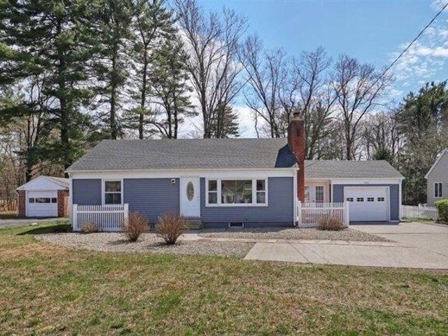 3 bedroom, Springfield MA 01129 LS102347299