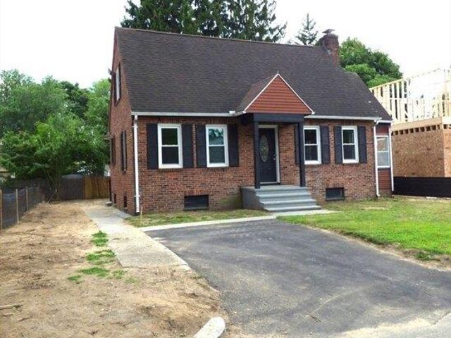 3 bedroom, Springfield MA 01151 105095692