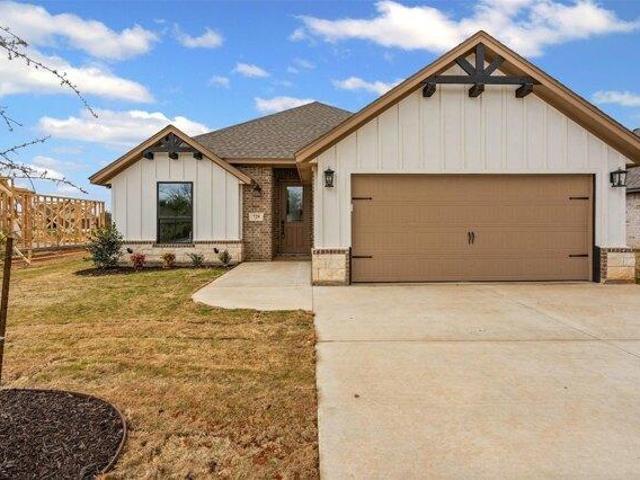 3 bedroom, Springtown TX 76082 LS90082852