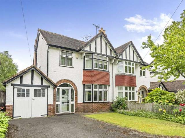 3 Bedroom Studio Flat
