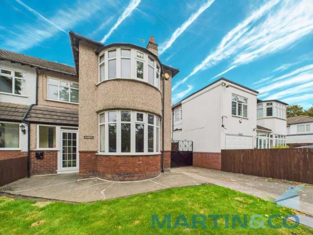 3 Bedroom Studio Flat