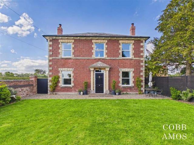 3 Bedroom Studio Flat