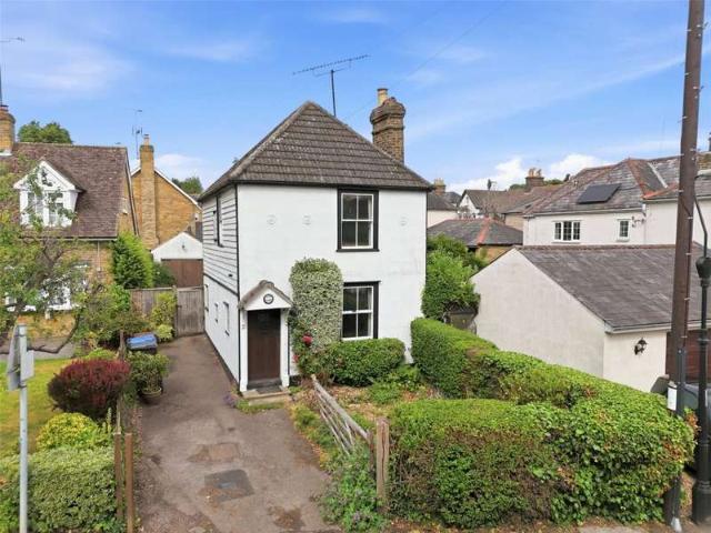 3 Bedroom Studio Flat