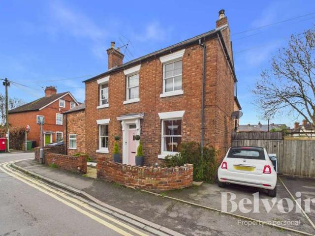 3 Bedroom Studio Flat