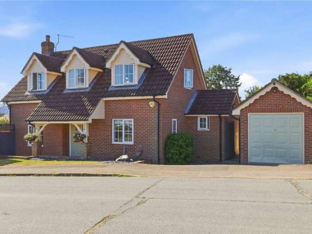 3 Bedroom Studio Flat