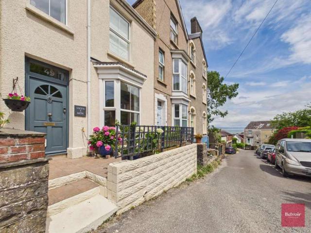 3 Bedroom Studio Flat