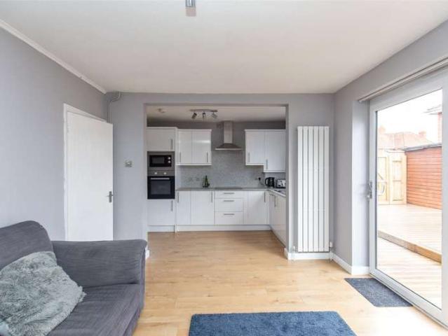 3 Bedroom Studio Flat