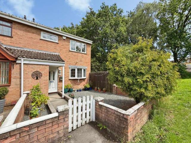 3 Bedroom Studio Flat