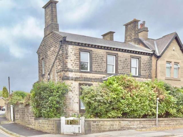 3 Bedroom Studio Flat