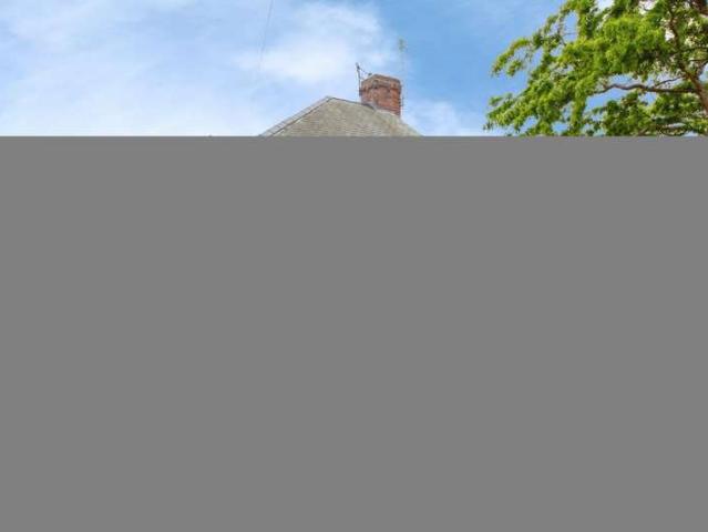 3 Bedroom Studio Flat