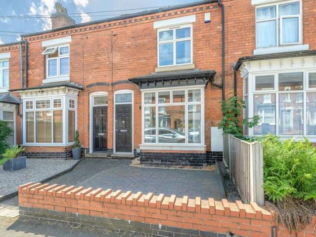 3 Bedroom Studio Flat