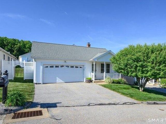 3 bedroom, Stafford CT 06076 104153625