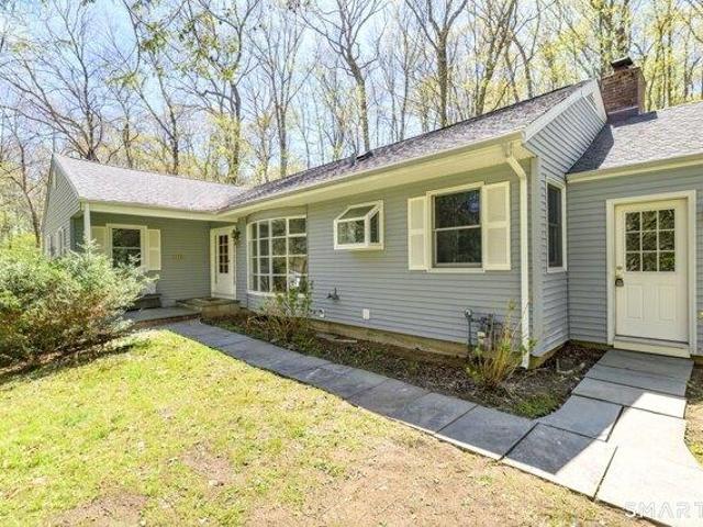 3 bedroom, Stamford CT 06903 LS102216246