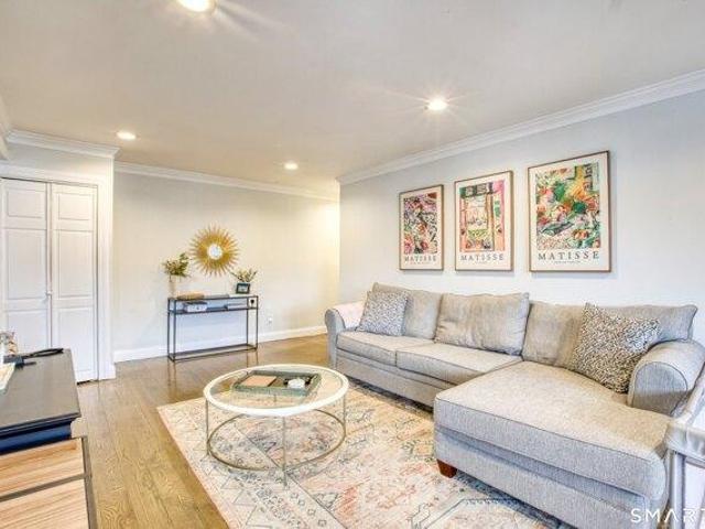 3 bedroom, Stamford CT 06905 LS101630306