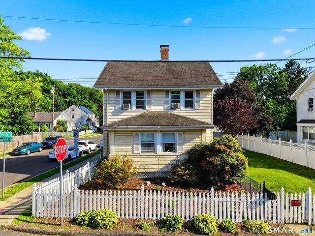 3 bedroom, Stamford CT 06906 104715581