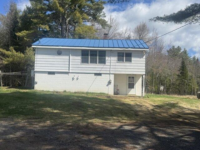 3 bedroom, Stetson ME 04488 LS102028657