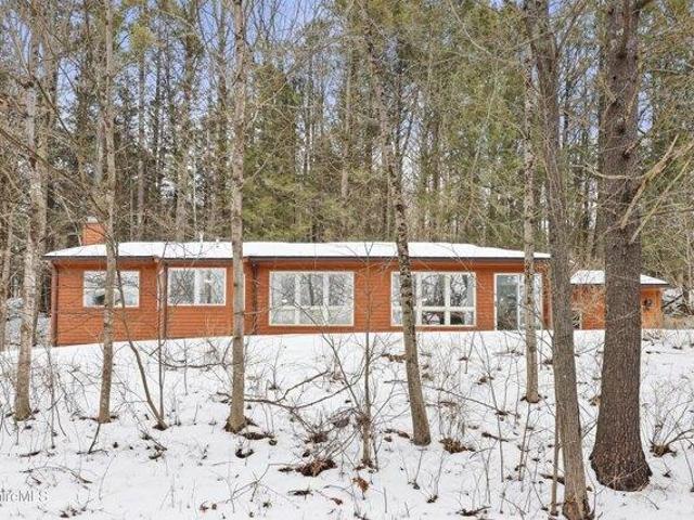 3 bedroom, Stockbridge MA 01262 LS101782036