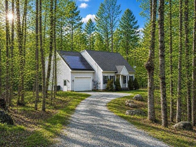 3 bedroom, Stoddard NH 03464 102592118