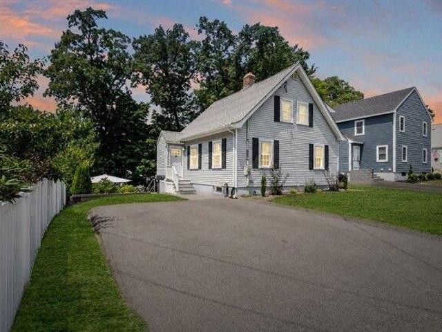 3 bedroom, Stoneham MA 02180 104758396