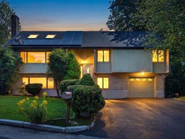3 bedroom, Stoneham MA 02180 105107956