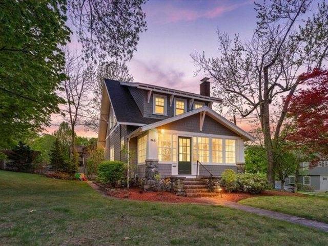 3 bedroom, Stoneham MA 02180 102369828