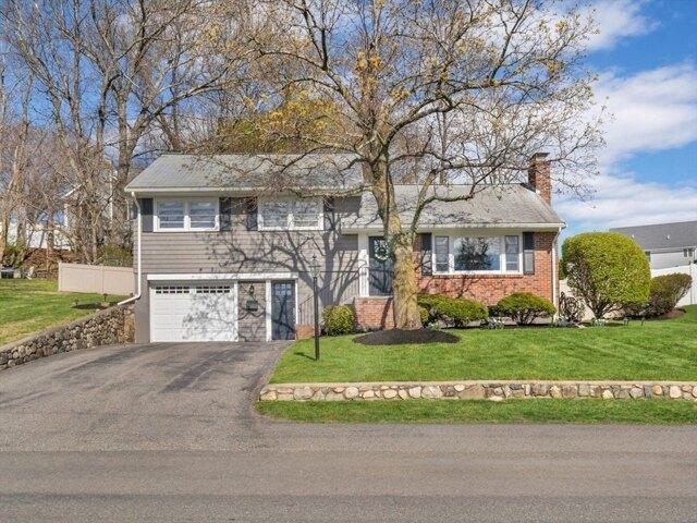 3 bedroom, Stoneham MA 02180 102729310