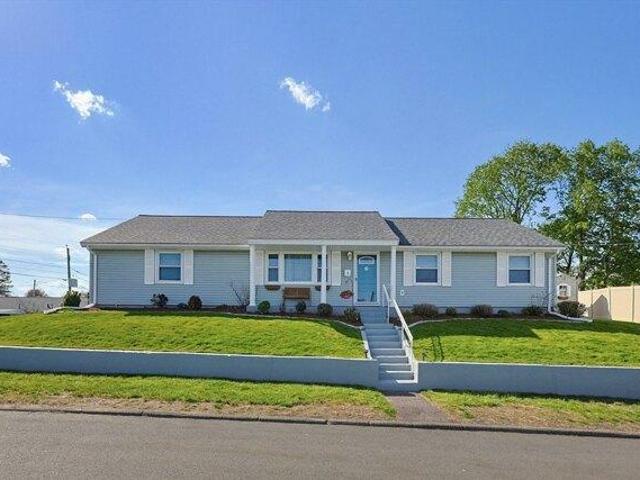 3 bedroom, Stoneham MA 02180 102860593