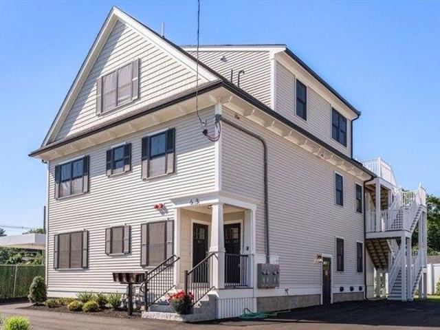 3 bedroom, Stoneham MA 02180 103220195