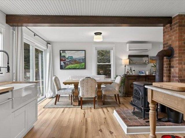 3 bedroom, Stonington ME 04681 101799208