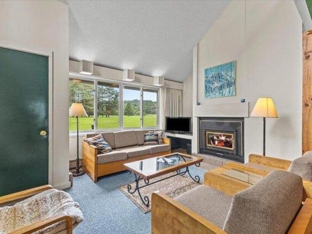 3 bedroom, Stowe VT 05661 105175799