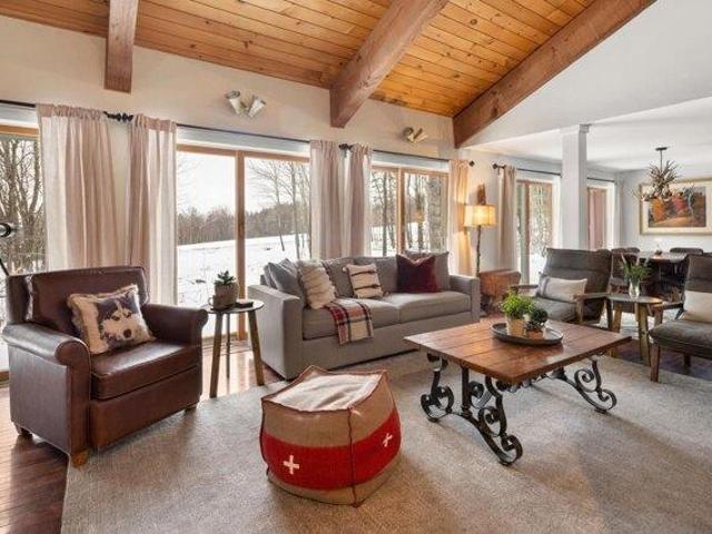 3 bedroom, Stowe VT 05672 LS101631941