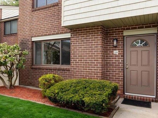 3 bedroom, Stoughton MA 02072 102280897