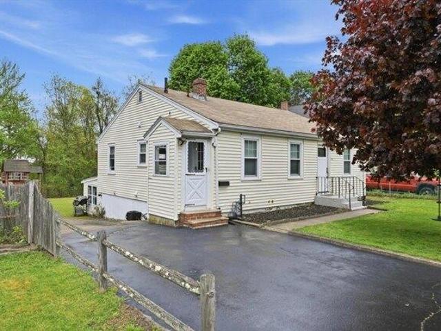 3 bedroom, Stoughton MA 02072 102762675