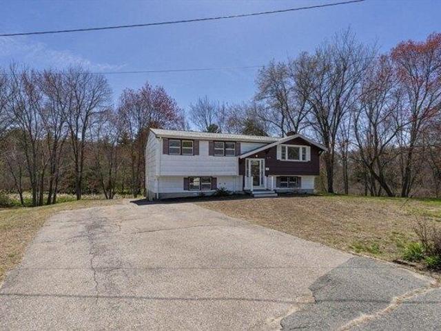 3 bedroom, Stoughton MA 02072 102762830