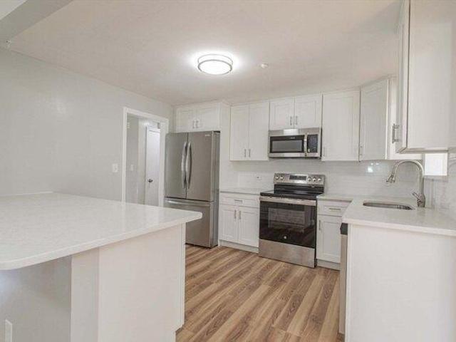 3 bedroom, Stoughton MA 02072 104007645