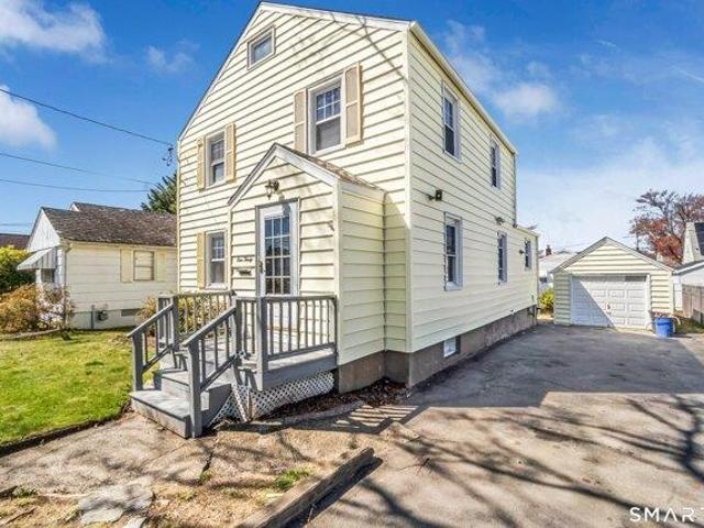 3 bedroom, Stratford CT 06614 LS102563670