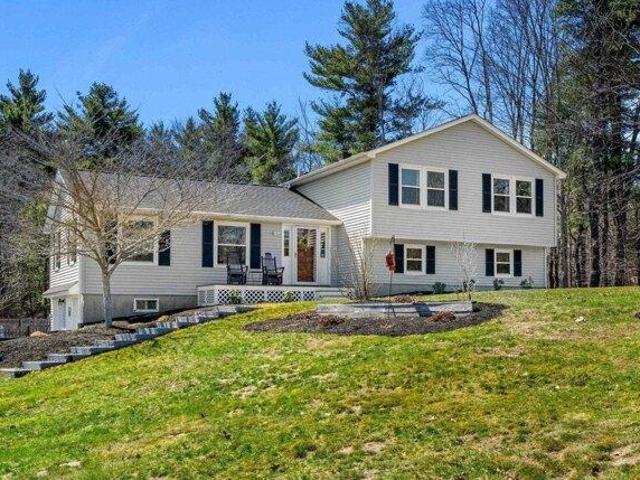 3 bedroom, Stratham NH 03885 102217254